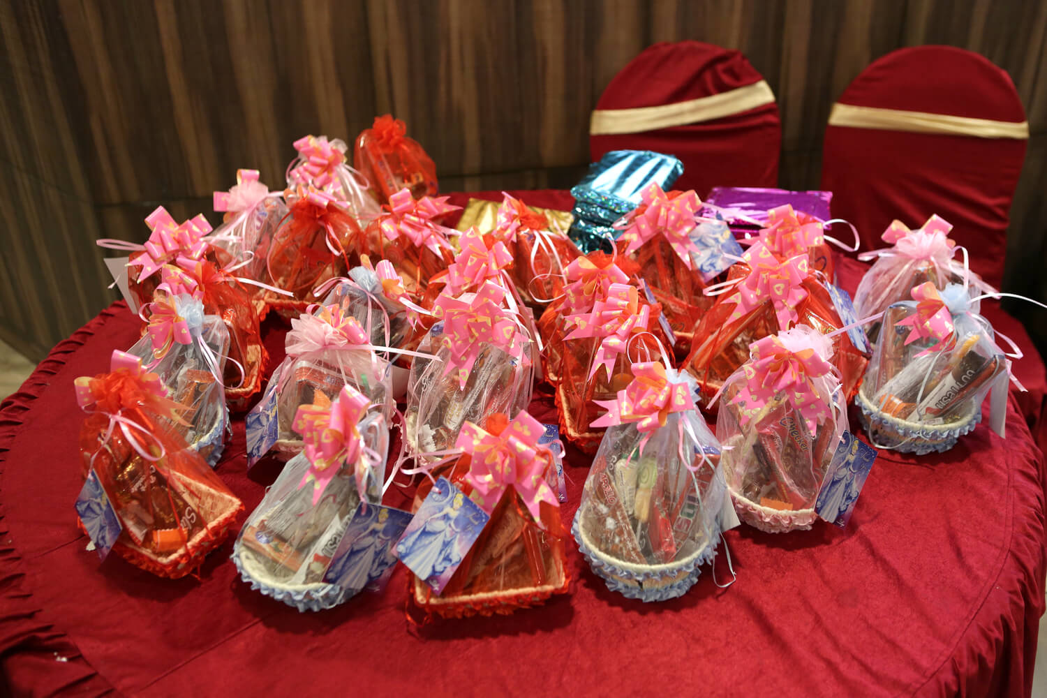 10 Awesome Return Gift Ideas For Your Baby's 1st Birthday Party - Being ...