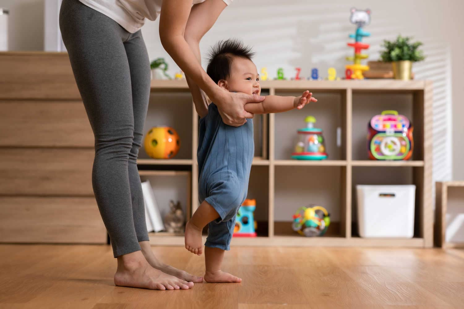 Development Of Hand-eye Coordination In Babies - Being The Parent