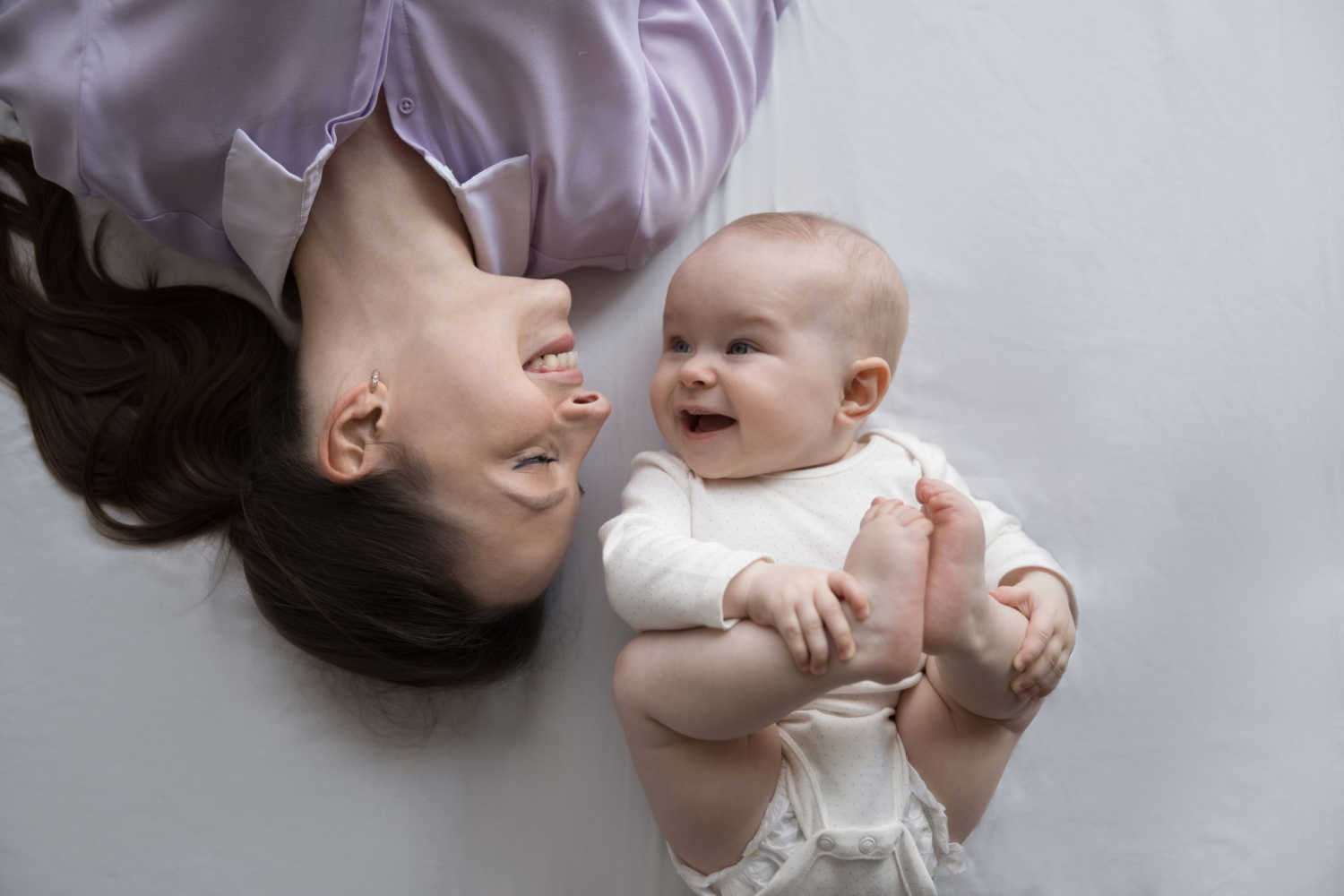 10 Tips To Communicate With Newborn - Being The Parent