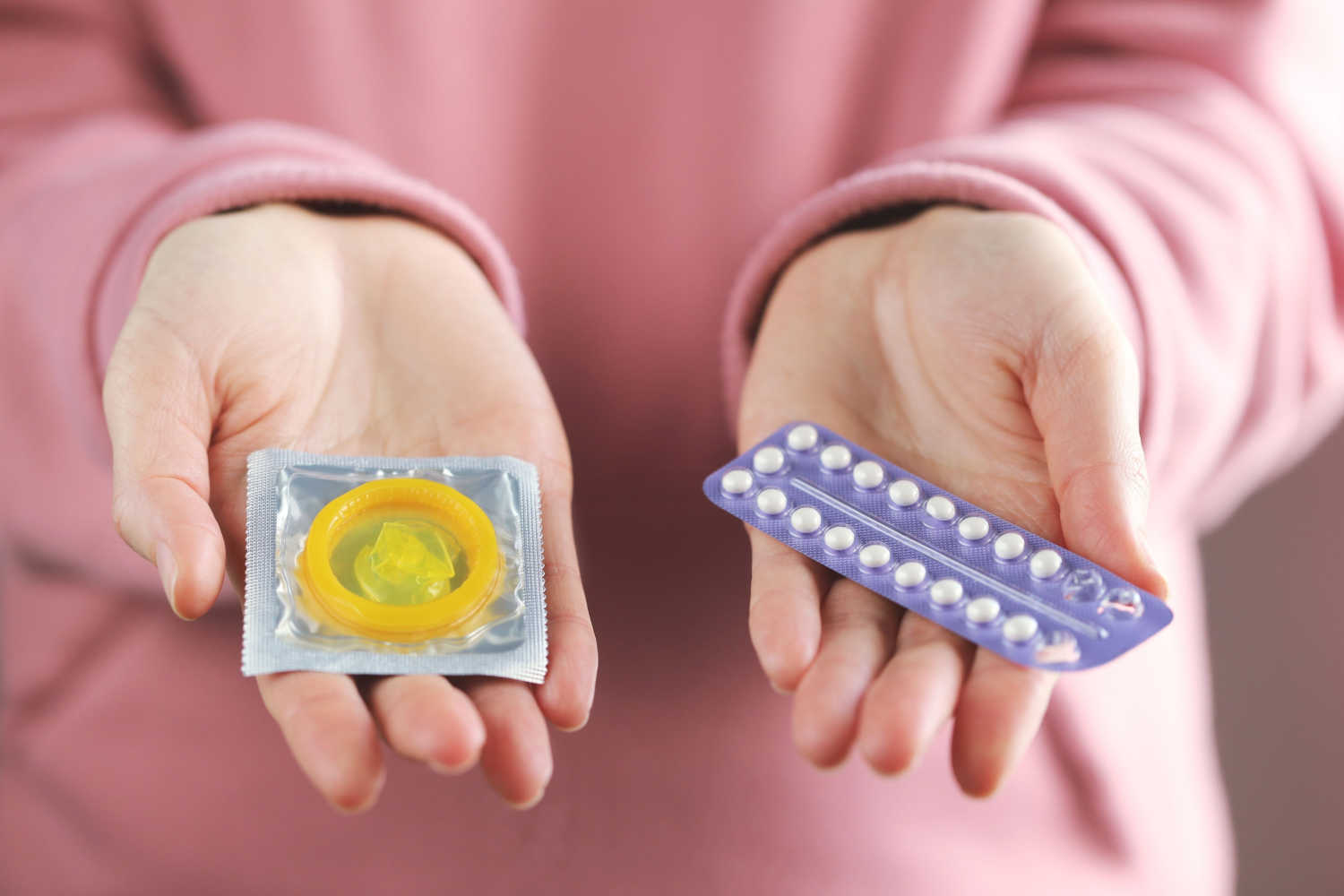 10 Contraception Choices after Delivery - Being The Parent