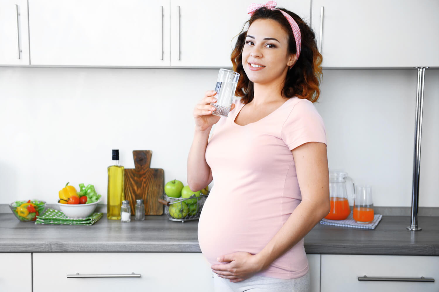 Top 10 Tips To Get A Glowing Skin During Pregnancy - Being The Parent