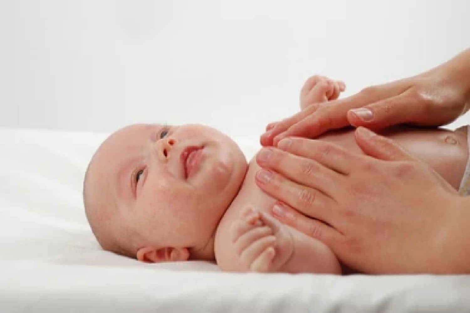 15 Home Remedies To Soothe A Colicky Baby - Being The Parent