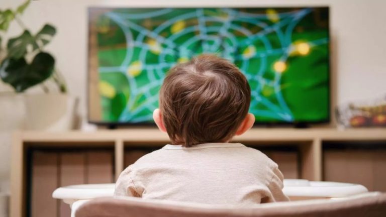 Is Your Toddler a TV Addict? - Being The Parent