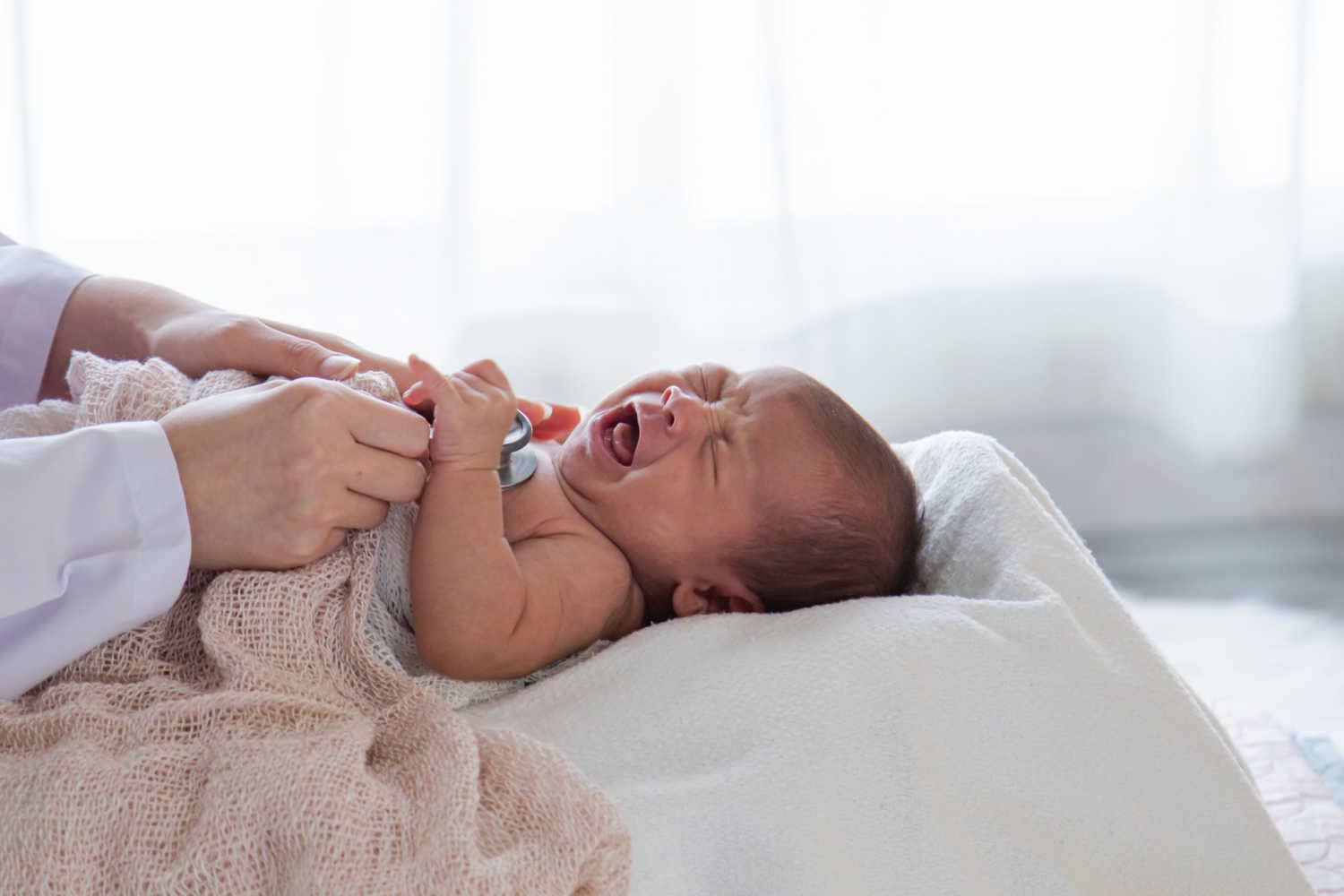 The Baby's First-Month Check-Up Checklist - Being The Parent