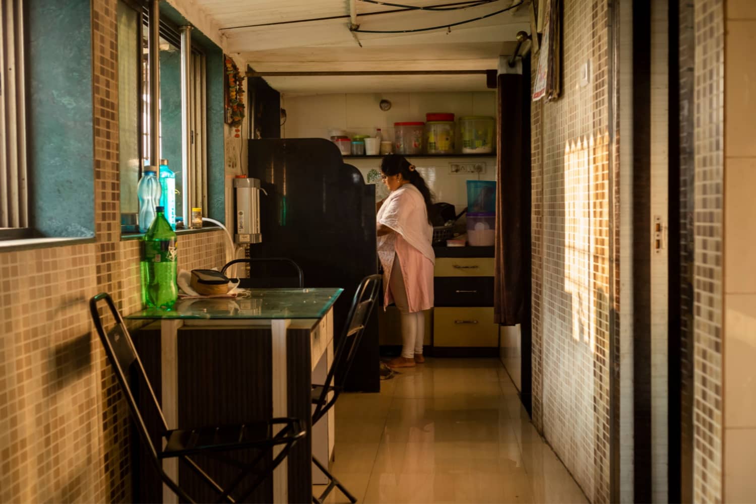 Choosing A Live-In Maid – What Should Be Considered? - Being The Parent