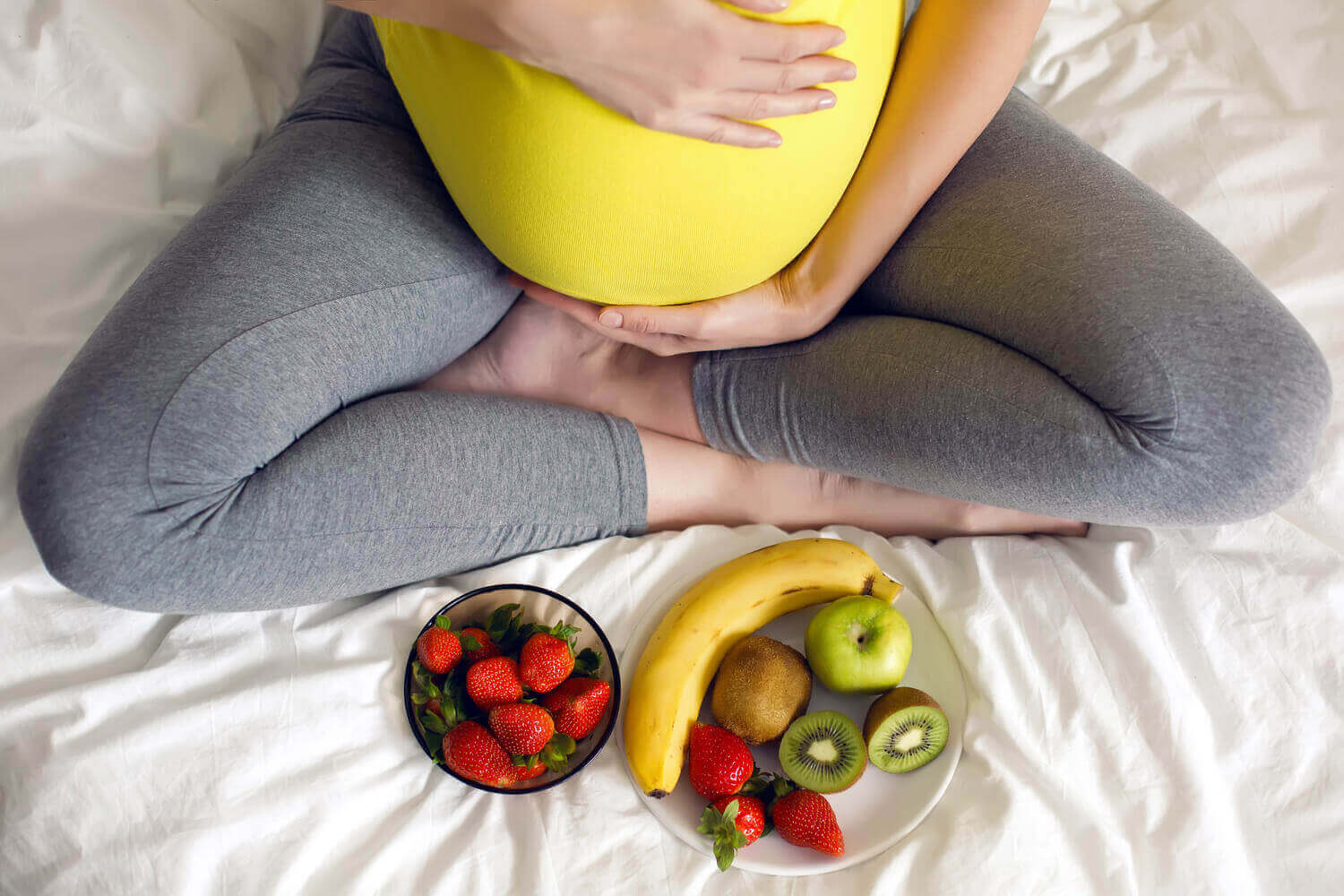Nutritious Fruits To Eat During Pregnancy