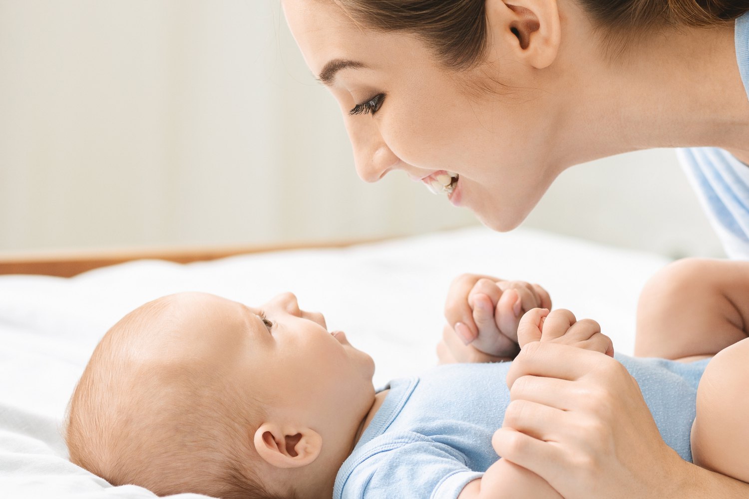 Babbling in Babies - Timelines And What to Expect - Being The Parent