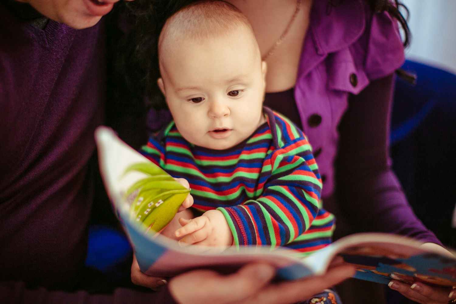 Reading to Your Baby - When to Start And Benefits - Being The Parent
