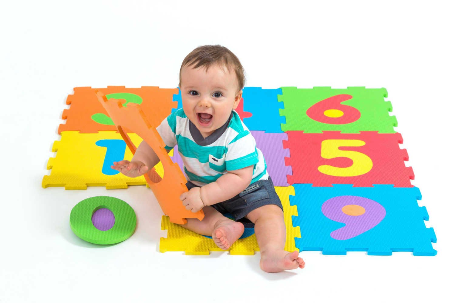 How to Choose the Right Baby Play Mat For Your Baby? - Being The Parent