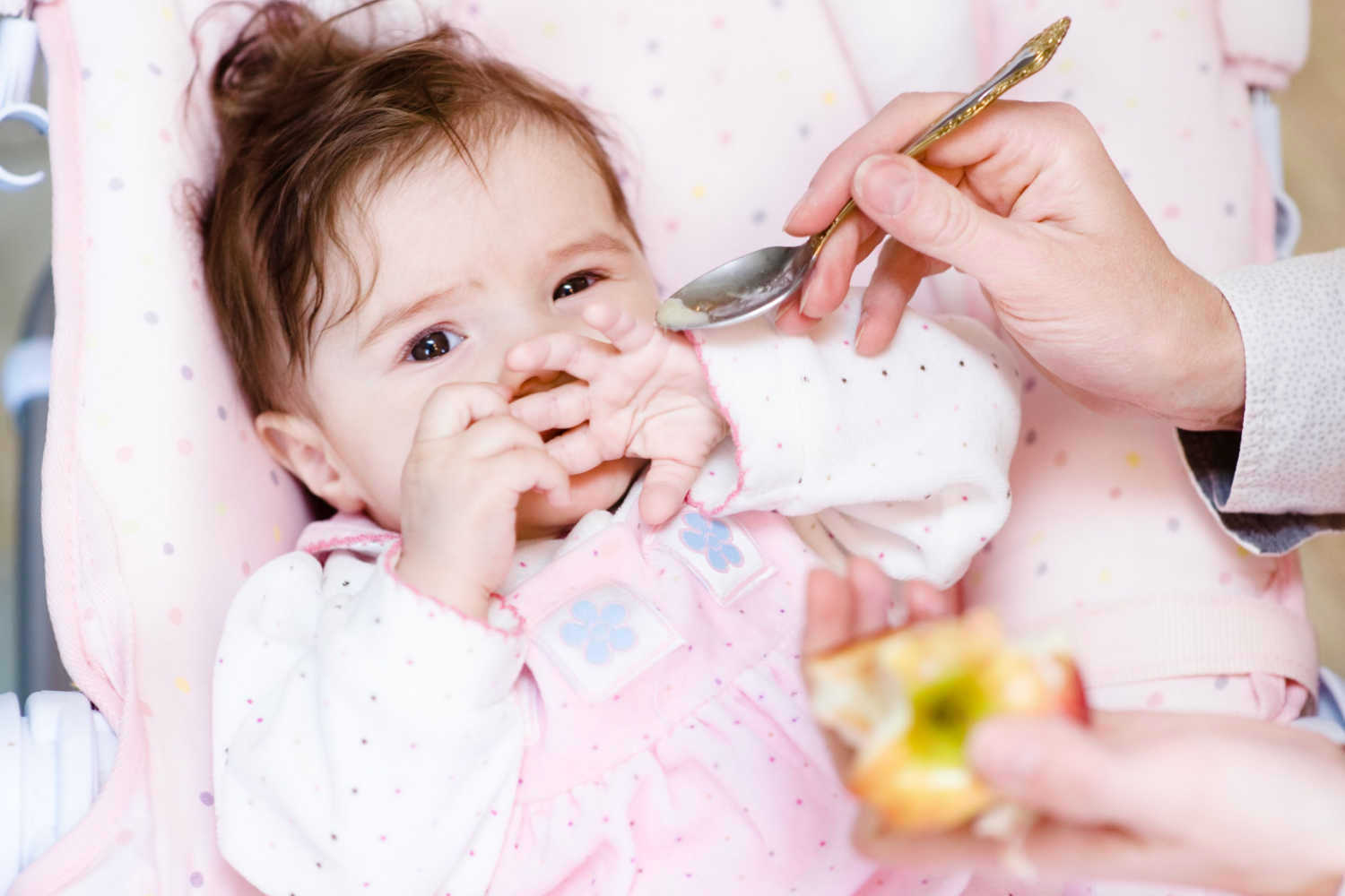 Loss of Appetite in Babies - Symptoms, Causes And Tips To Improve ...