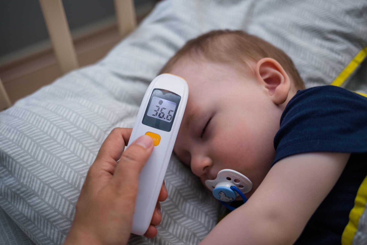 How To Check Baby's Temperature Using A Digital Thermometer? - Being ...