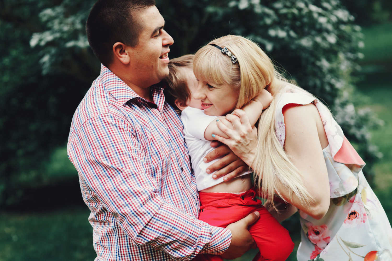 Separation Anxiety in Babies - Signs, Causes and Tips - Being The Parent Separation Anxiety in Babies - Signs, Causes and Tips - Being The Parent