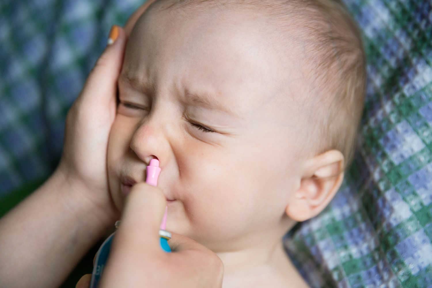 5 Effective Ways To Clean Baby's Nose - Being The Parent