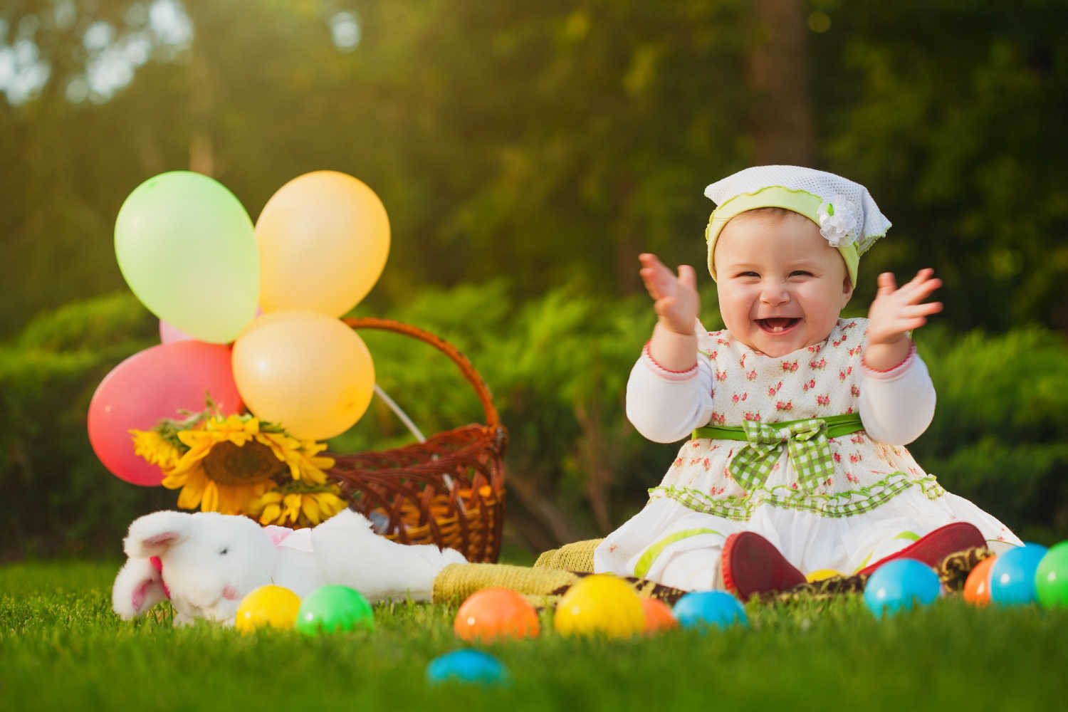 Simple Ways to Celebrate Baby's First Birthday Without a Party - Being ...
