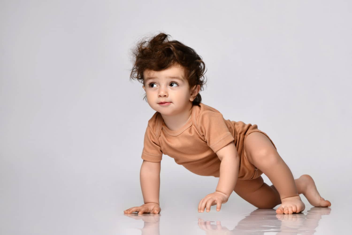 Baby Milestones : Crawling - Being The Parent