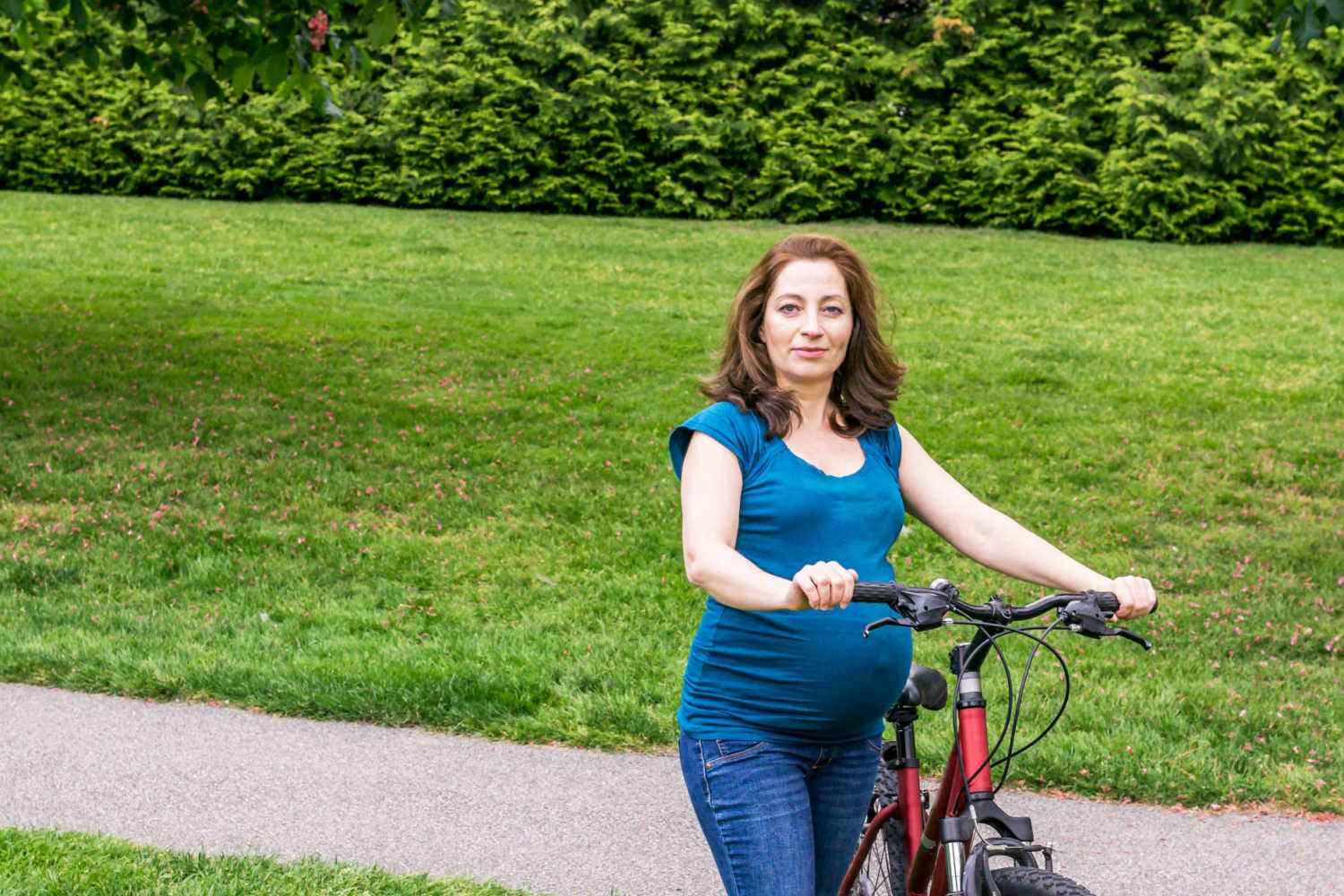 Cycling During Pregnancy – Benefits, Risks, and Precautions - Being The ...