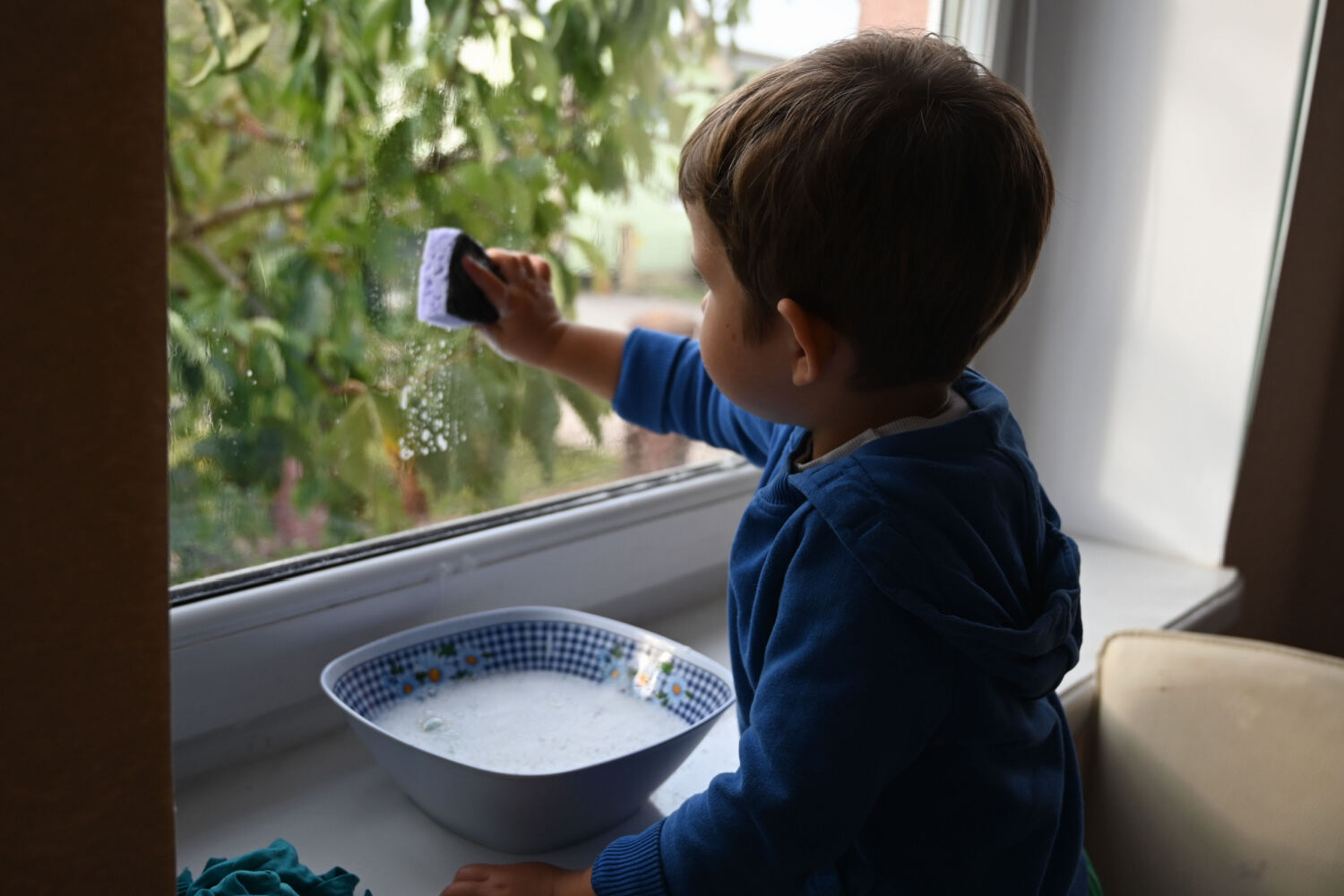 Fine Motor Activities For Toddlers - Being The Parent