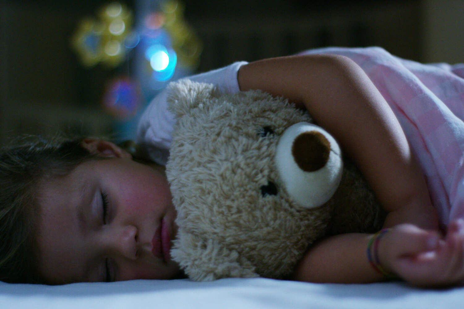 Sleep Talking in Kids - Being The Parent