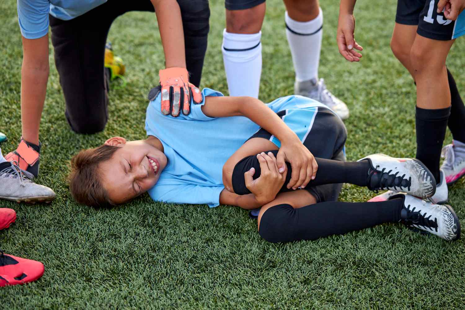 Top 10 Tips To Avoid Sports Injuries in Kids - Being The Parent