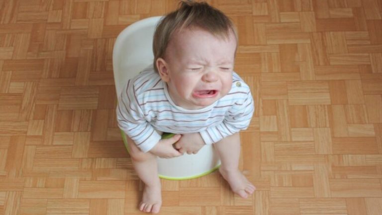 10 Successful Potty Training Tips for Boys - Being The Parent