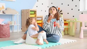 14 Successful Potty Training Tips for Girls - Being The Parent