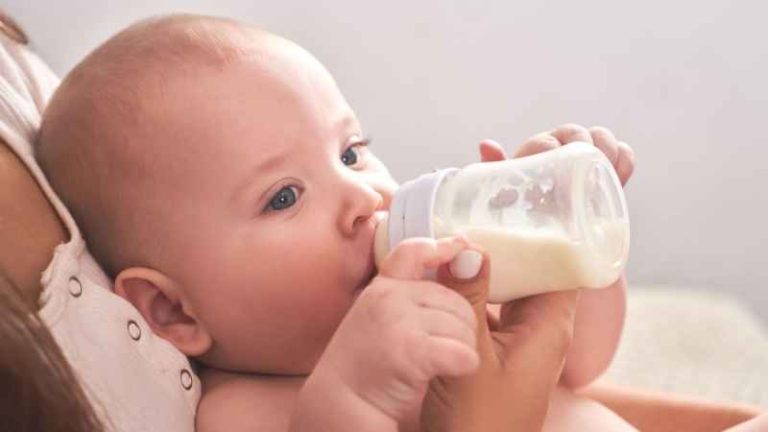 What are some pros and cons of consuming powdered milk?